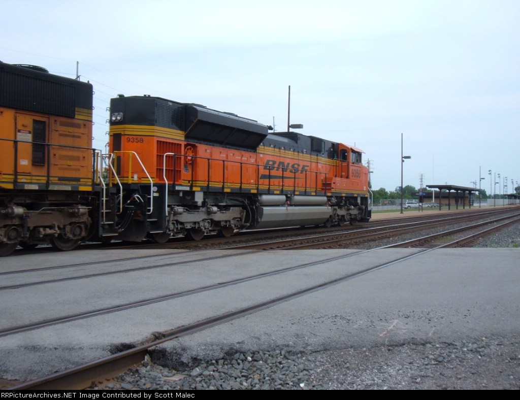 BNSF 9358